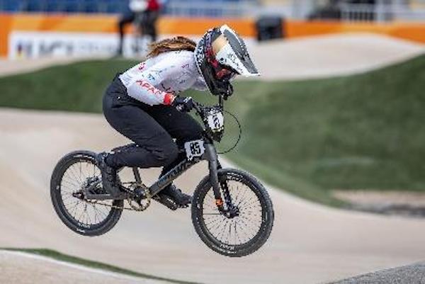 BMXレーシング・畠山紗英、籔⽥寿⾐は準決勝敗退 2023UCI世界選｜サイクルスポーツがお届けするスポーツ自転車総合情報サイト｜cyclesports.jp
