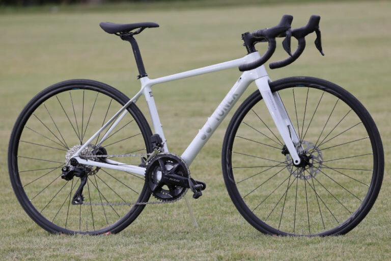 ヨネックスのロードバイクで買ったら一番幸せになれるモデルは？｜サイクルスポーツがお届けするスポーツ自転車総合情報サイト｜cyclesports.jp